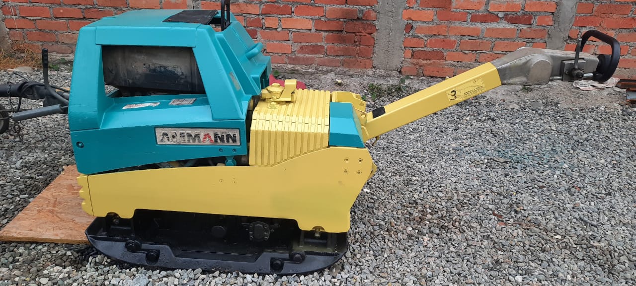 Vibro compactador de plancha Ammann – MaqAmericas